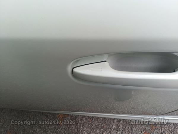 White Toyota Avensis 2016 in Tallinn, with an engine capacity of 1.80 L and mileage of 0 thousand km for 6500 €, photo 8 on AUTOMOTO.COM.LV