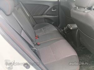 Белый Тойота Авенсис 2016 в Таллин, объемом двигателя 1.80 л и пробегом 0 тыс. км за 6500 €, фото 10 на AUTOMOTO.COM.LV