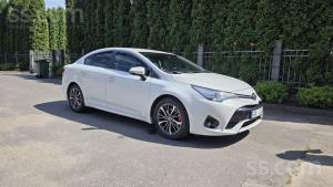 Белый Тойота Авенсис 2016 в Екабпилс, объемом двигателя 2.00 л и пробегом 322 тыс. км за 8000 €, фото 5 на AUTOMOTO.COM.LV