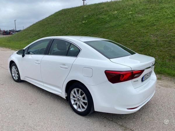 Balts Toyota Avensis 2016 Viļņa, ar dzinēja tilpumu 1.60 L un nobraukumu 231 tūkst. km par 6950 €, foto 7 vietnē AUTOMOTO.COM.LV