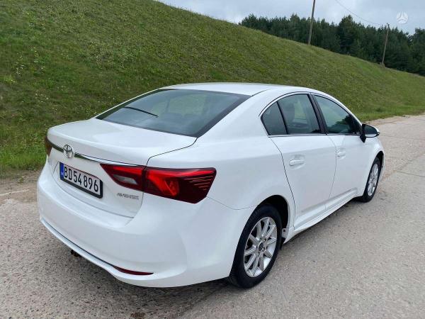 Balts Toyota Avensis 2016 Viļņa, ar dzinēja tilpumu 1.60 L un nobraukumu 231 tūkst. km par 6950 €, foto 9 vietnē AUTOMOTO.COM.LV