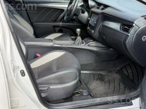 White Toyota Avensis 2017 in Riga, with an engine capacity of 1.60 L and mileage of 214 thousand km for 7750 €, photo 13 on AUTOMOTO.COM.LV