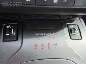 White Toyota Avensis 2017 in Riga, with an engine capacity of 1.60 L and mileage of 214 thousand km for 7750 €, photo 14 on AUTOMOTO.COM.LV