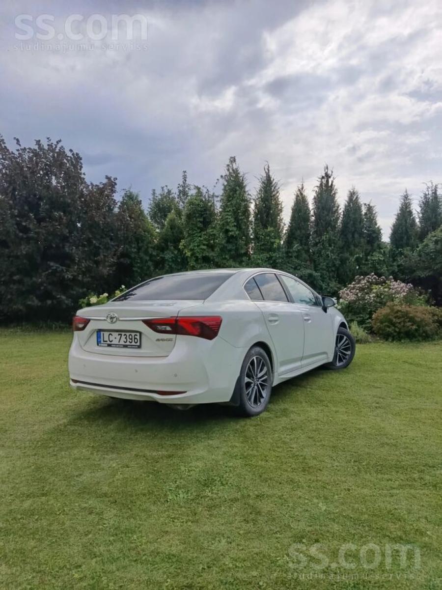 Balts Toyota Avensis 2017 Rīga, ar dzinēja tilpumu 1.80 L un nobraukumu 135 tūkst. km par 12800 €, foto 5 vietnē AUTOMOTO.COM.LV