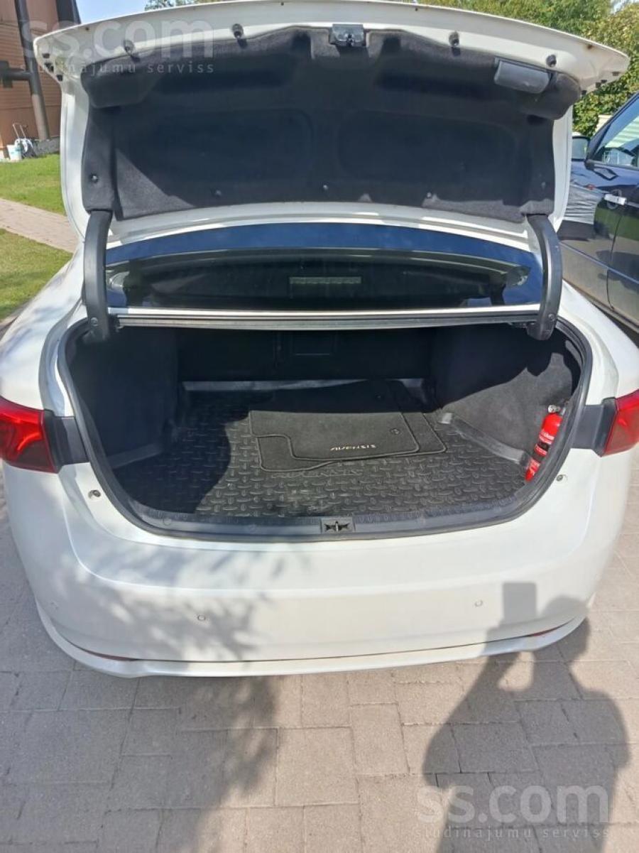 Balts Toyota Avensis 2017 Rīga, ar dzinēja tilpumu 1.80 L un nobraukumu 135 tūkst. km par 12800 €, foto 8 vietnē AUTOMOTO.COM.LV