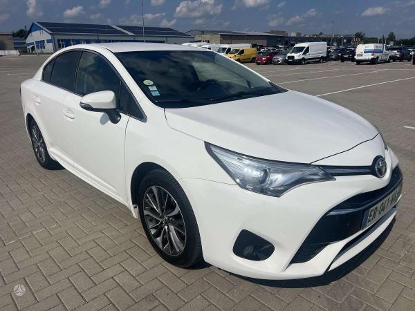 Тойота Авенсис 2017 в Таураге на AUTOMOTO.COM.LV Белый Тойота Авенсис 2017 в Таураге, объемом двигателя 1.60 л и пробегом 271 тыс. км за 6300 €, фото 1 на AUTOMOTO.COM.LV