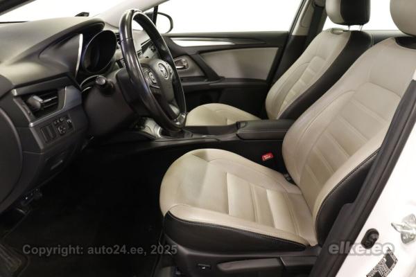 Balts Toyota Avensis 2018 Tallina, ar dzinēja tilpumu 1.80 L un nobraukumu 109 tūkst. km par 12000 €, foto 11 vietnē AUTOMOTO.COM.LV
