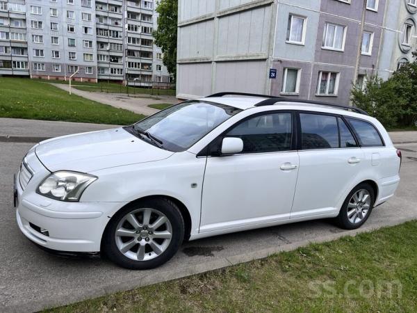 Белый Тойота Авенсис 2006 в Рига, объемом двигателя 1.80 л и пробегом 362 тыс. км за 800 €, фото 3 на AUTOMOTO.COM.LV