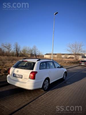 Белый Тойота Авенсис 2006 в Лиепая, объемом двигателя 1.60 л и пробегом 260 тыс. км за 600 €, фото 8 на AUTOMOTO.COM.LV