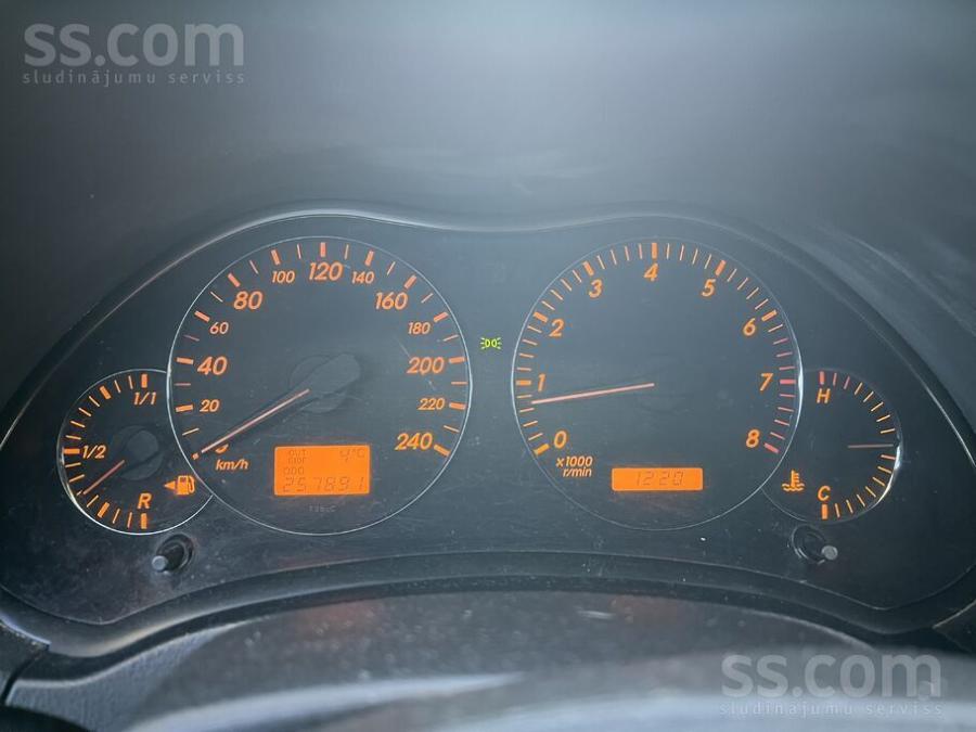Белый Тойота Авенсис 2006 в Лиепая, объемом двигателя 1.60 л и пробегом 260 тыс. км за 600 €, фото 16 на AUTOMOTO.COM.LV