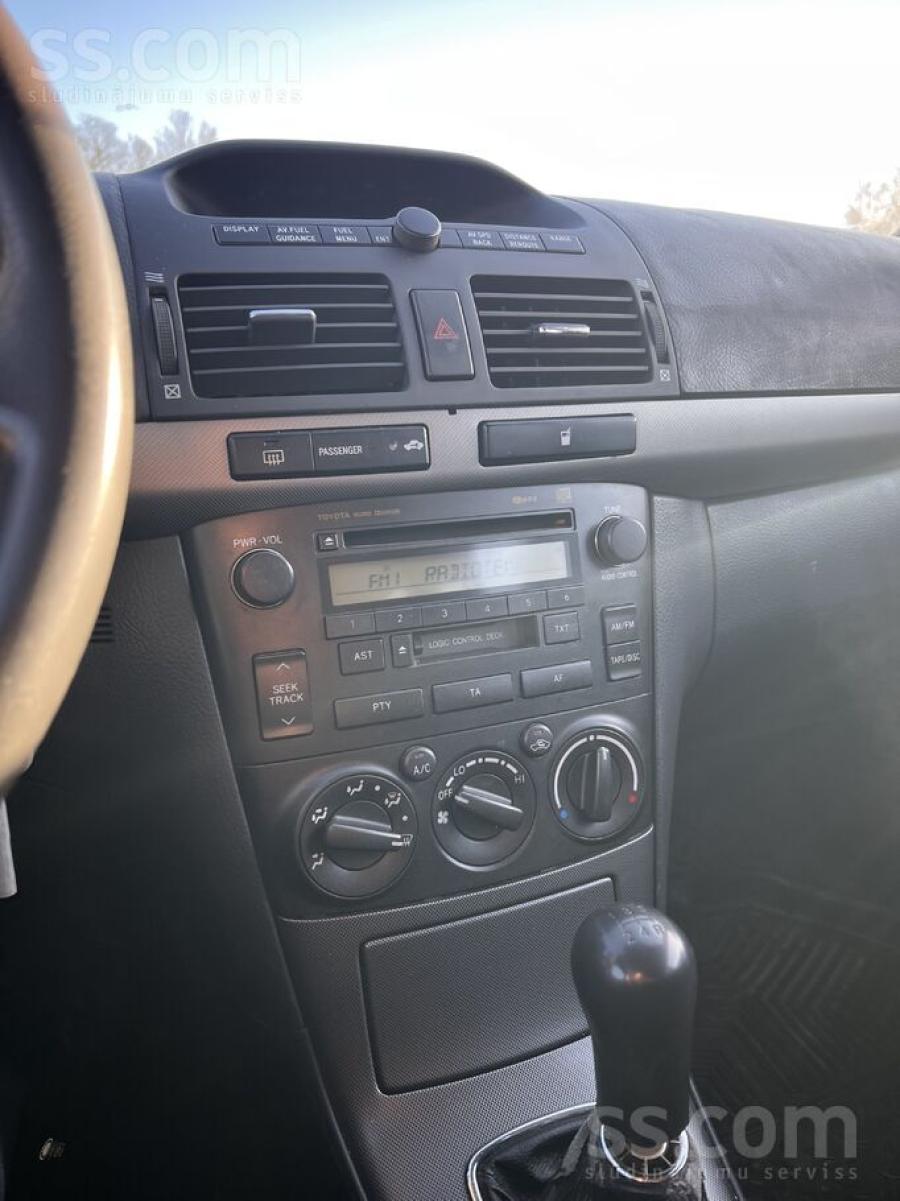 Белый Тойота Авенсис 2006 в Лиепая, объемом двигателя 1.60 л и пробегом 260 тыс. км за 600 €, фото 17 на AUTOMOTO.COM.LV