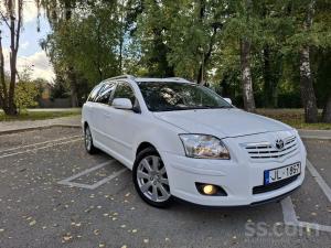 Balts Toyota Avensis 2008 Rīga, ar dzinēja tilpumu 2.00 L un nobraukumu 376 tūkst. km par 1570 €, foto 3 vietnē AUTOMOTO.COM.LV