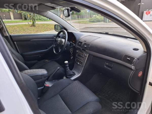 Balts Toyota Avensis 2008 Rīga, ar dzinēja tilpumu 2.00 L un nobraukumu 376 tūkst. km par 1570 €, foto 6 vietnē AUTOMOTO.COM.LV