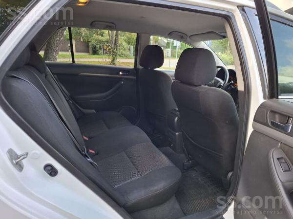 Balts Toyota Avensis 2008 Rīga, ar dzinēja tilpumu 2.00 L un nobraukumu 376 tūkst. km par 1570 €, foto 8 vietnē AUTOMOTO.COM.LV