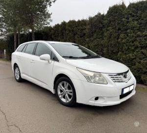 White Toyota Avensis 2010 in Vilnius, with an engine capacity of 2.00 L and mileage of 449 thousand km for 1850 €, photo 2 on AUTOMOTO.COM.LV