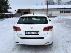 Balts Toyota Avensis 2010 Šilutė, ar dzinēja tilpumu 2.00 L un nobraukumu 400 tūkst. km par 2150 €, foto 7 vietnē AUTOMOTO.COM.LV