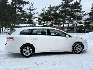 Balts Toyota Avensis 2010 Šilutė, ar dzinēja tilpumu 2.00 L un nobraukumu 440 tūkst. km par 2150 €, foto 6 vietnē AUTOMOTO.COM.LV