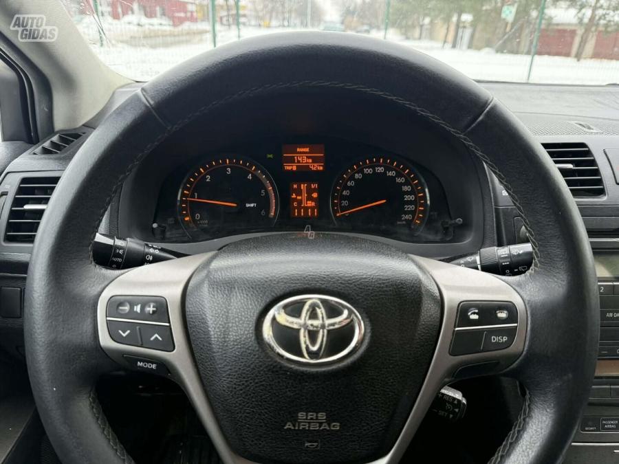 Balts Toyota Avensis 2010 Šilutė, ar dzinēja tilpumu 2.00 L un nobraukumu 440 tūkst. km par 2150 €, foto 12 vietnē AUTOMOTO.COM.LV