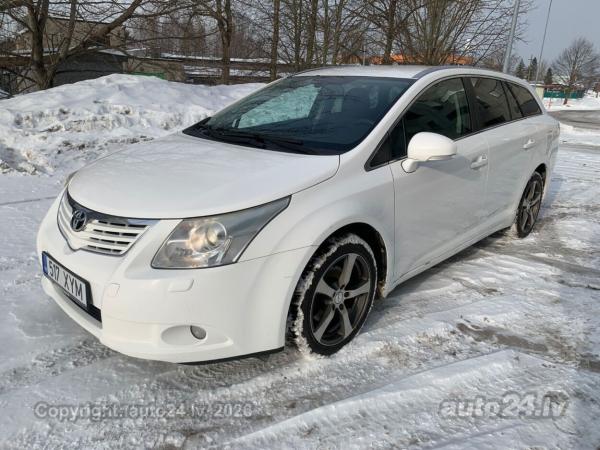 Balts Toyota Avensis 2010 Tallina, ar dzinēja tilpumu 1.80 L un nobraukumu 351 tūkst. km par 4450 €, foto 2 vietnē AUTOMOTO.COM.LV
