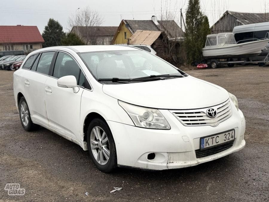 Balts Toyota Avensis 2010 Šilutė, ar dzinēja tilpumu 2.00 L un nobraukumu 400 tūkst. km par 1950 €, foto 3 vietnē AUTOMOTO.COM.LV