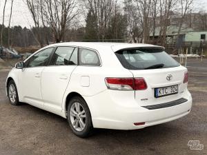 Balts Toyota Avensis 2010 Šilutė, ar dzinēja tilpumu 2.00 L un nobraukumu 400 tūkst. km par 1950 €, foto 7 vietnē AUTOMOTO.COM.LV