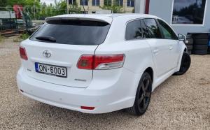 Белый Тойота Авенсис 2010 в Рига, объемом двигателя 2.20 л и пробегом 266 тыс. км за 4400 €, фото 7 на AUTOMOTO.COM.LV