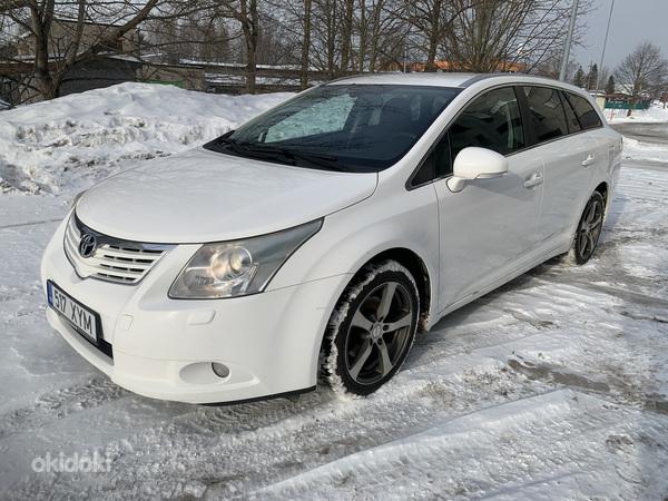 White Toyota Avensis 2010 in Tallinn, with an engine capacity of 1.80 L and mileage of 350 thousand km for 4450 €, photo 2 on AUTOMOTO.COM.LV