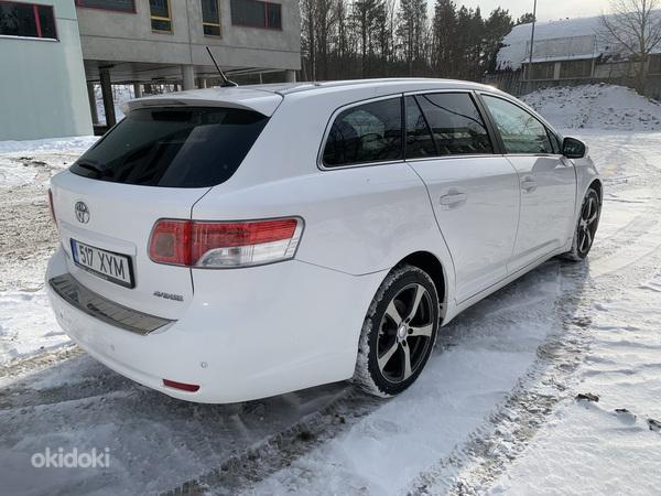 White Toyota Avensis 2010 in Tallinn, with an engine capacity of 1.80 L and mileage of 350 thousand km for 4450 €, photo 6 on AUTOMOTO.COM.LV