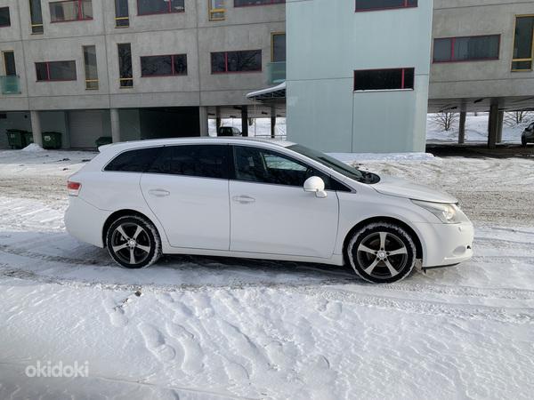 White Toyota Avensis 2010 in Tallinn, with an engine capacity of 1.80 L and mileage of 350 thousand km for 4450 €, photo 7 on AUTOMOTO.COM.LV