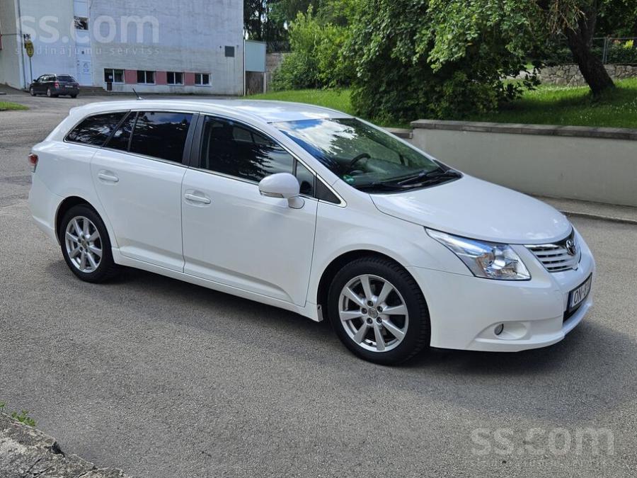 Balts Toyota Avensis 2010 Jēkabpils, ar dzinēja tilpumu 2.20 L un nobraukumu 268 tūkst. km par 5190 €, foto 6 vietnē AUTOMOTO.COM.LV