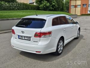 Balts Toyota Avensis 2010 Jēkabpils, ar dzinēja tilpumu 2.20 L un nobraukumu 268 tūkst. km par 5190 €, foto 9 vietnē AUTOMOTO.COM.LV