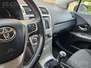 Balts Toyota Avensis 2010 Jēkabpils, ar dzinēja tilpumu 2.20 L un nobraukumu 268 tūkst. km par 5190 €, foto 24 vietnē AUTOMOTO.COM.LV
