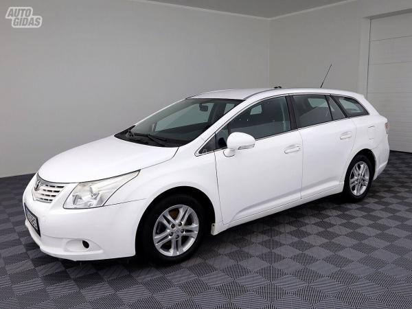 Balts Toyota Avensis 2011 Tallina, ar dzinēja tilpumu 2.00 L un nobraukumu 357 tūkst. km par 1799 €, foto 2 vietnē AUTOMOTO.COM.LV