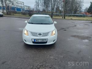 Balts Toyota Avensis 2011 Rīga, ar dzinēja tilpumu 2.00 L un nobraukumu 261 tūkst. km par 4200 €, foto 6 vietnē AUTOMOTO.COM.LV