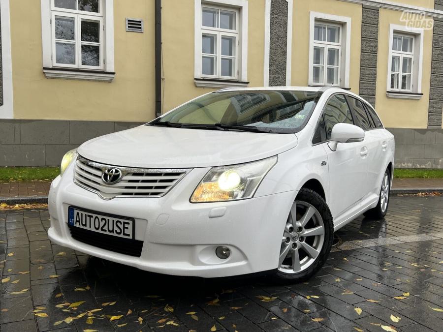 White Toyota Avensis 2011 in Marijampole, with an engine capacity of 2.20 L and mileage of 253 thousand km for 4050 €, photo 2 on AUTOMOTO.COM.LV