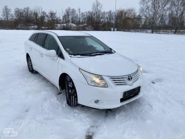 Balts Toyota Avensis 2011 Marijampole, ar dzinēja tilpumu 1.80 L un nobraukumu 219 tūkst. km par 4900 €, foto 3 vietnē AUTOMOTO.COM.LV
