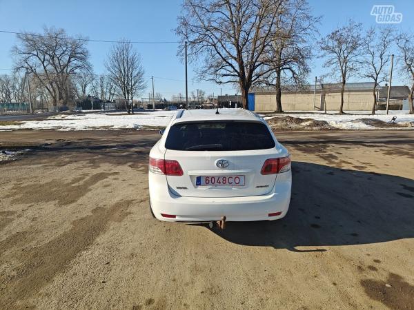 Balts Toyota Avensis 2011 Jonava, ar dzinēja tilpumu 2.00 L un nobraukumu 387 tūkst. km par 2900 €, foto 8 vietnē AUTOMOTO.COM.LV