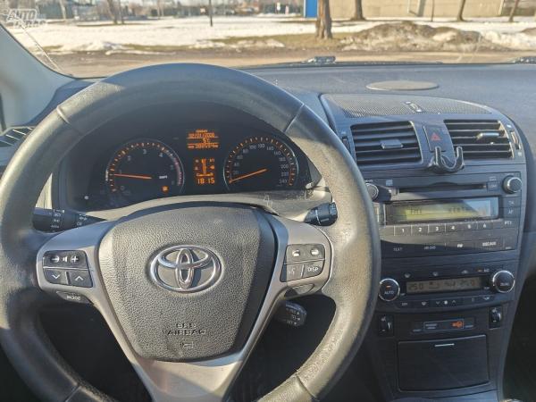 Balts Toyota Avensis 2011 Jonava, ar dzinēja tilpumu 2.00 L un nobraukumu 387 tūkst. km par 2900 €, foto 9 vietnē AUTOMOTO.COM.LV