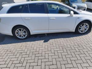 Белый Тойота Авенсис 2011 в Купишкис, объемом двигателя 2.20 л и пробегом 275 тыс. км за 3500 €, фото 5 на AUTOMOTO.COM.LV