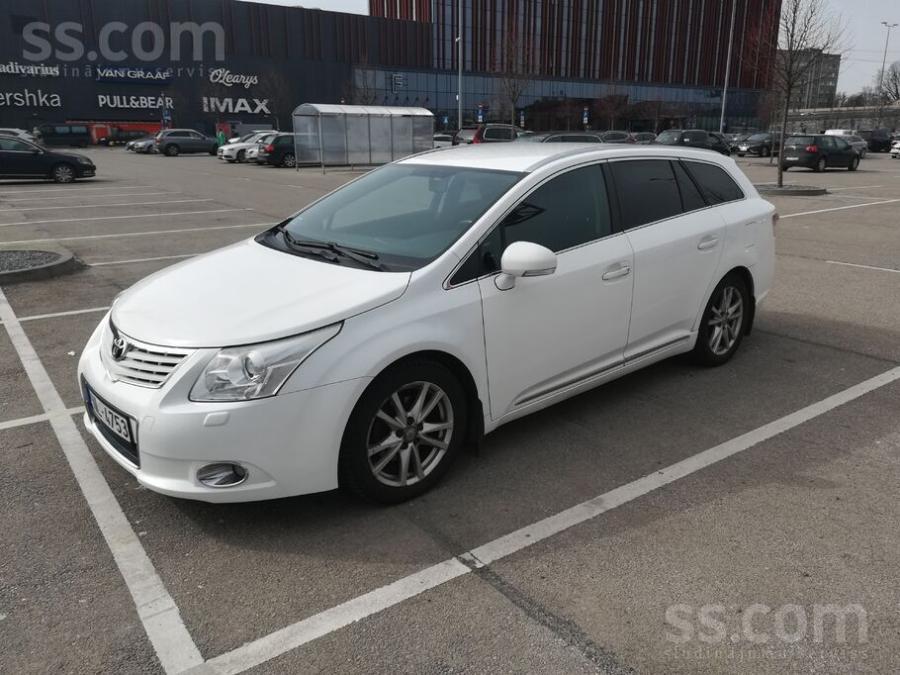 Balts Toyota Avensis 2011 Rīga, ar dzinēja tilpumu 2.00 L un nobraukumu 320 tūkst. km par 4900 €, foto 1 vietnē AUTOMOTO.COM.LV