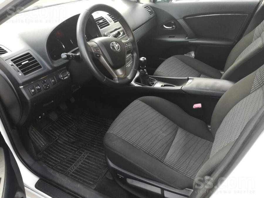 Balts Toyota Avensis 2011 Rīga, ar dzinēja tilpumu 2.00 L un nobraukumu 320 tūkst. km par 4900 €, foto 16 vietnē AUTOMOTO.COM.LV