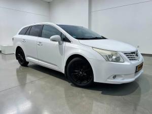 Белый Тойота Авенсис 2011 в Юрмала, объемом двигателя 1.80 л и пробегом 250 тыс. км за 6850 €, фото  на AUTOMOTO.COM.LV