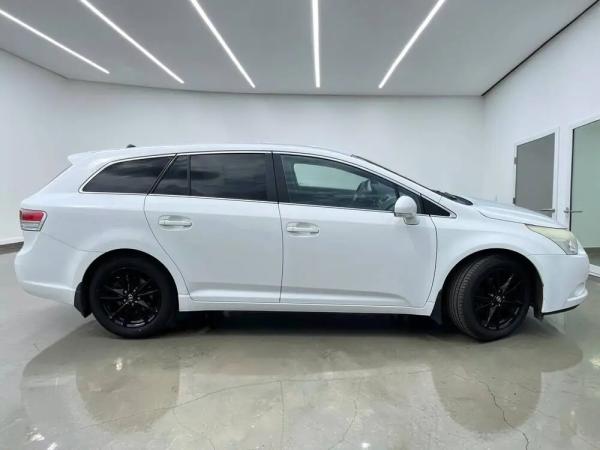 Balts Toyota Avensis 2011 Jūrmala, ar dzinēja tilpumu 1.80 L un nobraukumu 250 tūkst. km par 6850 €, foto 6 vietnē AUTOMOTO.COM.LV