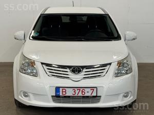 Белый Тойота Авенсис 2011 в Юрмала, объемом двигателя 1.80 л и пробегом 250 тыс. км за 6850 €, фото 4 на AUTOMOTO.COM.LV
