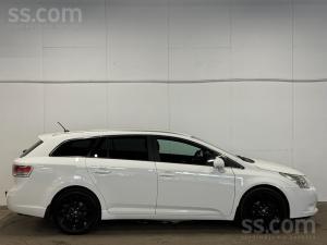 Белый Тойота Авенсис 2011 в Юрмала, объемом двигателя 1.80 л и пробегом 250 тыс. км за 6850 €, фото 8 на AUTOMOTO.COM.LV