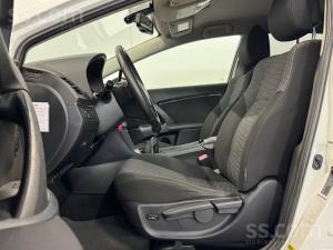 Белый Тойота Авенсис 2011 в Юрмала, объемом двигателя 1.80 л и пробегом 250 тыс. км за 6850 €, фото 15 на AUTOMOTO.COM.LV