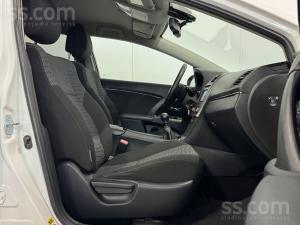 Белый Тойота Авенсис 2011 в Юрмала, объемом двигателя 1.80 л и пробегом 250 тыс. км за 6850 €, фото 18 на AUTOMOTO.COM.LV