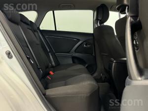 Белый Тойота Авенсис 2011 в Юрмала, объемом двигателя 1.80 л и пробегом 250 тыс. км за 6850 €, фото 21 на AUTOMOTO.COM.LV