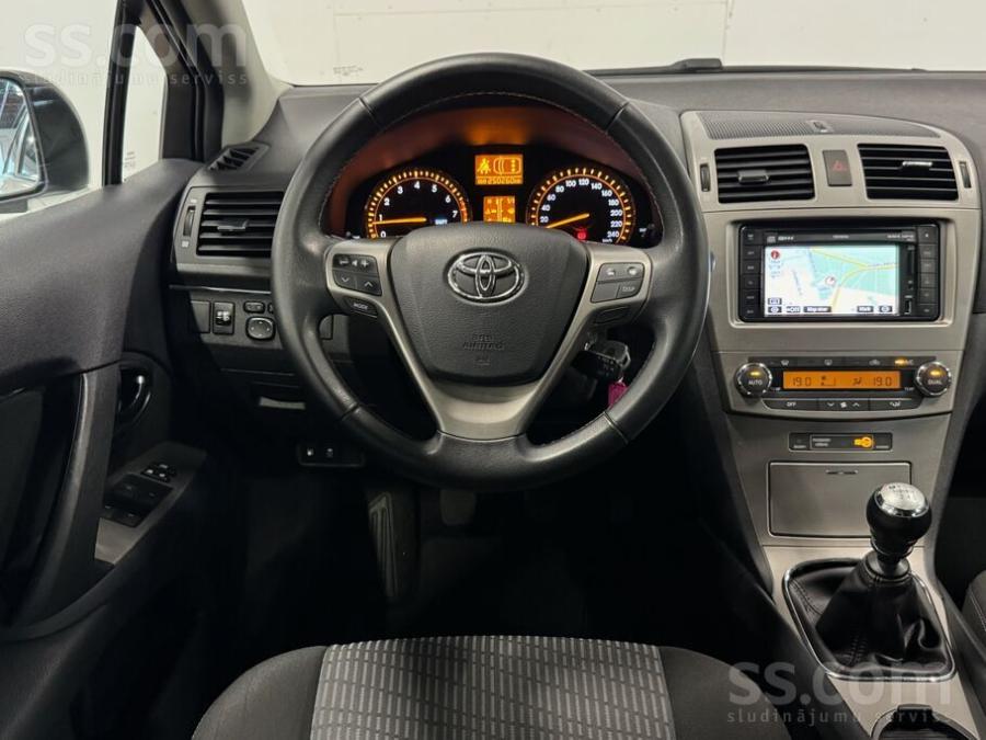 Белый Тойота Авенсис 2011 в Юрмала, объемом двигателя 1.80 л и пробегом 250 тыс. км за 6850 €, фото 22 на AUTOMOTO.COM.LV