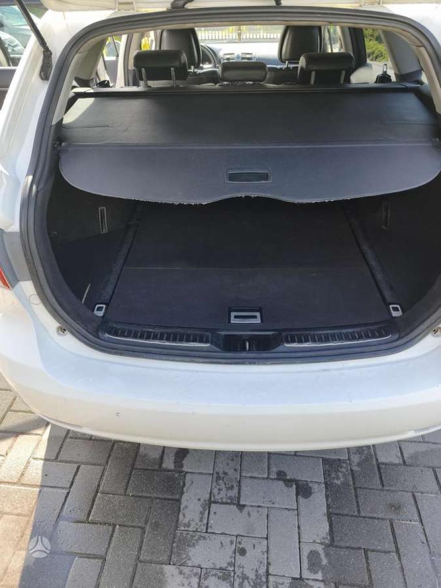 Balts Toyota Avensis 2011 Kupiškis, ar dzinēja tilpumu 2.23 L un nobraukumu 277 tūkst. km par 3300 €, foto 12 vietnē AUTOMOTO.COM.LV
